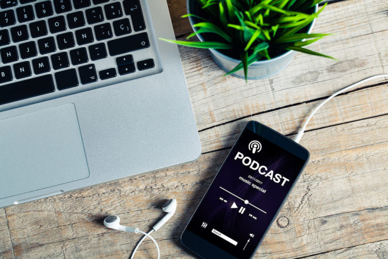 3 podcast ad examples to inspire your campaign